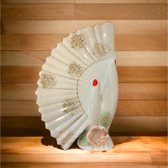 Vintage | Accents | Vintage Art Deco Fine Porcelain Hand Holding Fan ...